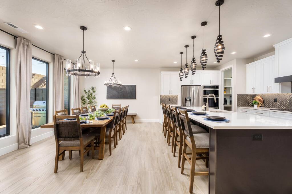 The Honu House | Coastal-Inspired Luxury Retreat in Southern Utah ...