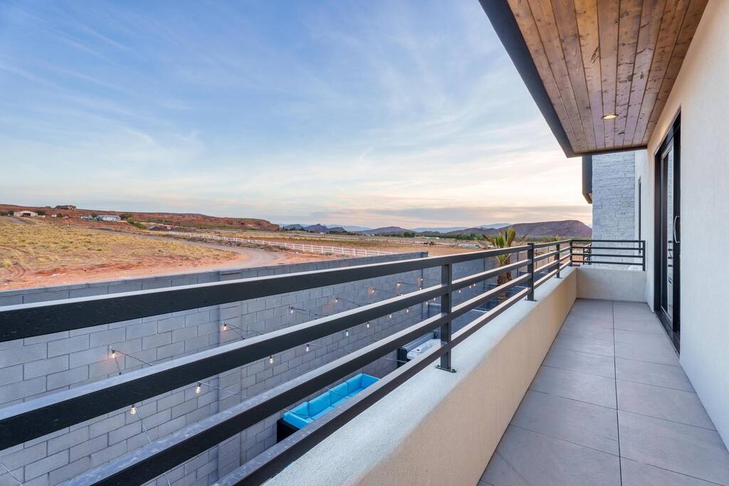 The Honu House | Coastal-Inspired Luxury Retreat in Southern Utah ...