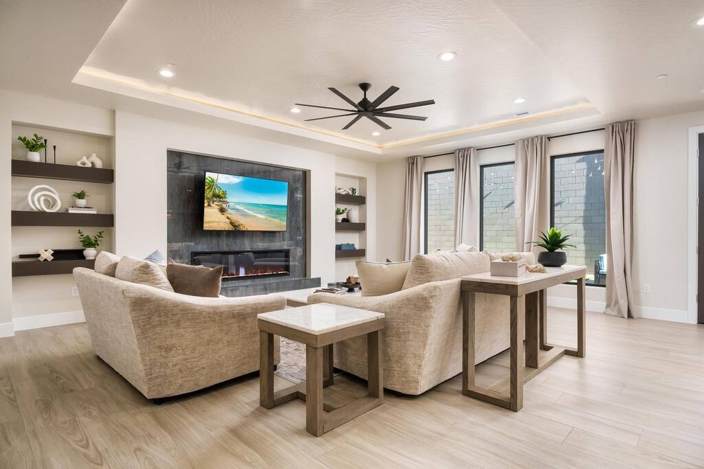The Honu House | Coastal-Inspired Luxury Retreat in Southern Utah ...
